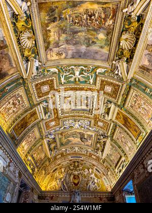 Painted vaulted ceiling of The Gallery of Maps in the Vatican Museums, Vatican City, Rome, Italy ...