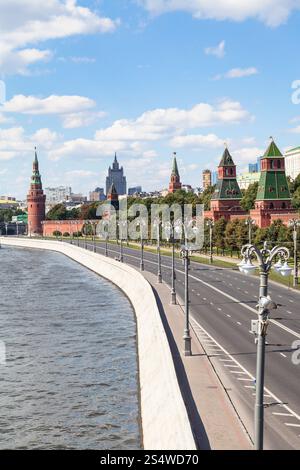Embankment of the Moscow River, Moscow, Russia Stock Photo - Alamy