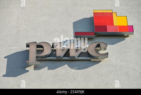 Logo pwc PricewaterhouseCoopers International, Unternehmensberatung und ...