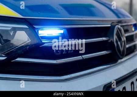 10 January 2025, Lower Saxony, Hanover: Snow covers a model of the city ...