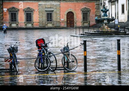 Piazza della Santissima Annunziata in Florence, Italy Stock Photo - Alamy