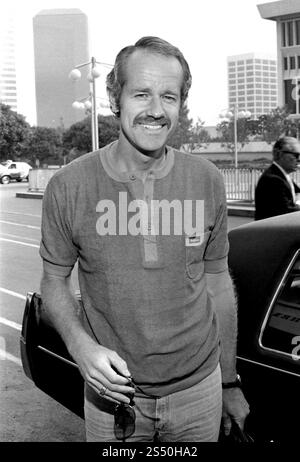 Mike Farrell Circa 1980's Credit: Ralph Dominguez/MediaPunch Stock ...