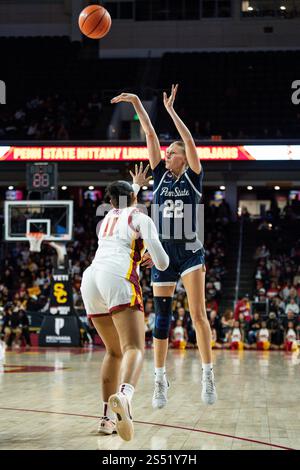Southern California guard Kennedy Smith (11) dribbles against Michigan ...