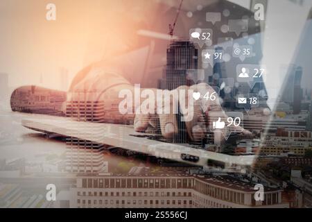 Concept of SEO with icons on wooden cubes Stock Photo - Alamy