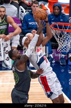 Minnesota Timberwolves' Julius Randle (30) during the first half of an ...