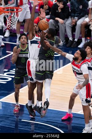 Minnesota Timberwolves forward Julius Randle (30) shoots against Utah ...