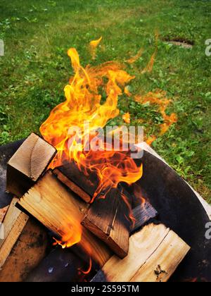 nice fire texture as very easy background Stock Photo - Alamy
