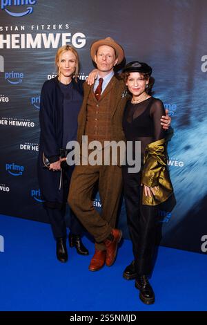 Alexander Scheer und Kristin Suckow bei „Der Heimweg“ Film Premiere am ...
