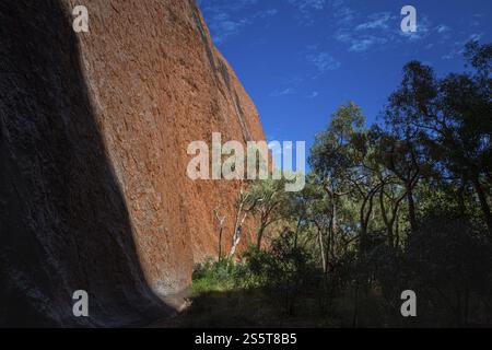 Uluru, formerly Ayers Rock, Uluru-Kata Tjuta National Park, Northern ...