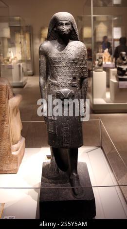 Statue of Anen, 2nd priest of Amon. Granodiorite. New Kingdom. 18th ...