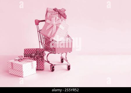 present gift in Color 2023 viva magenta. Demonstrating color of 2023 ...