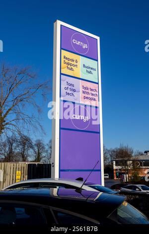 Currys electrical store front Stock Photo - Alamy