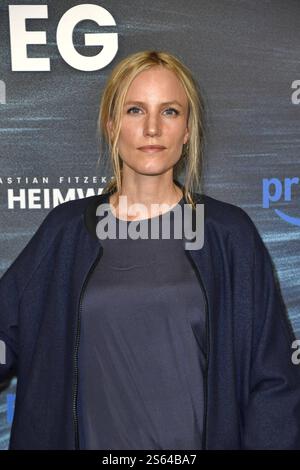 Premiere - Der Heimweg Isabel Thierauch und Alexander Scheer bei der ...