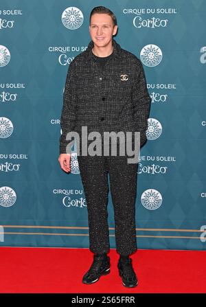 Chris Kowalski attends Cirque Du Soleil “OVO” Premiere at The Royal ...