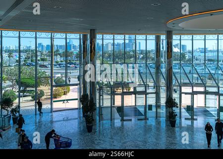 Interior view of Atlantis Mall, Hotel Atlantis, The Palm Jumeirah ...