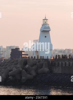 Iho Tewoo Horse Lighthouses on Iho Tewoo beach, with two horse-shaped ...