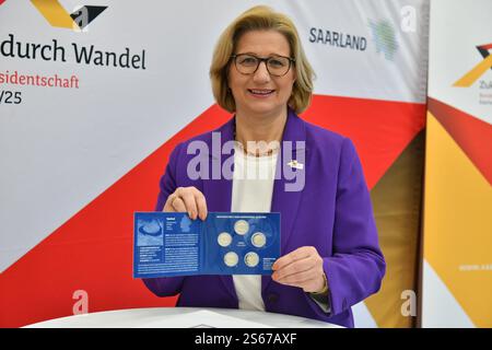 Saarlands Ministerpräsidentin Anke Rehlinger SPD wird beim ...