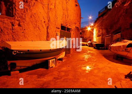 Ghar Lapsi, Qrendi, Malta Stock Photo - Alamy