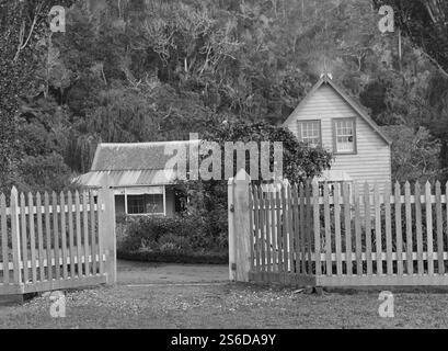 Front view of Major De Grut's house, Orewa, Rodney District, including ...