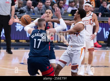 Phoenix Suns forward Oso Ighodaro warms up before an Emirates NBA Cup ...