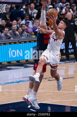 Phoenix Suns guard Grayson Allen (8) shoots the ball during warmups ...