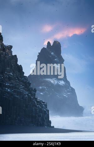 Basaltic columns at Reynisfjara Black Sand Beach Stock Photo - Alamy