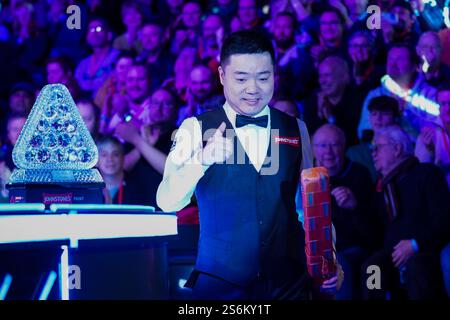 Ding Junhui's walk on during first round match Judd Trump and Ding ...