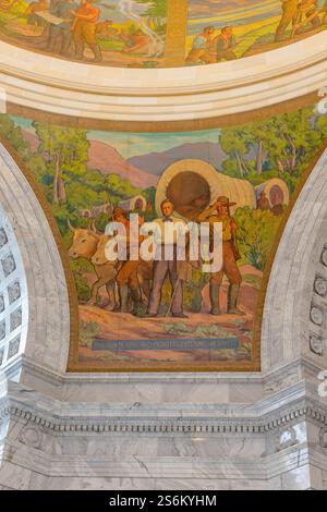View of the exterior and interior of the Utah State Capitol Building ...