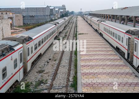 Basra railway station, Train traffic between Baghdad and Basra, Iraq ...