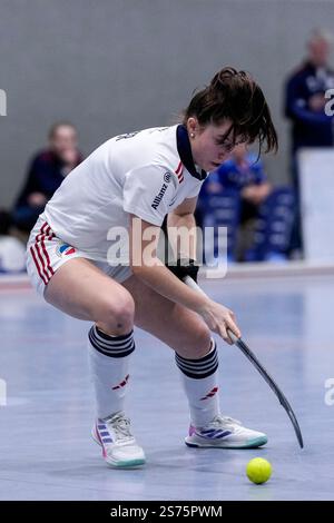 Mannheim, Deutschland. 18th Jan, 2025. v.li.: Fiona Felber (MHC, 6 ...