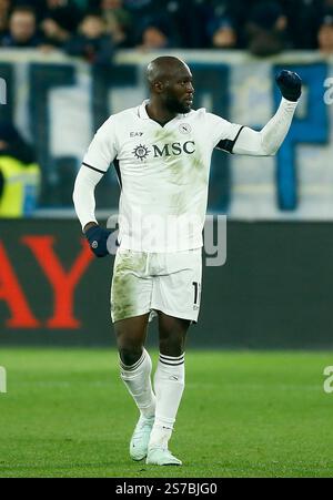 Romelu Lukaku of SSC Napoli (r) celebrates after scoring on penalty the ...