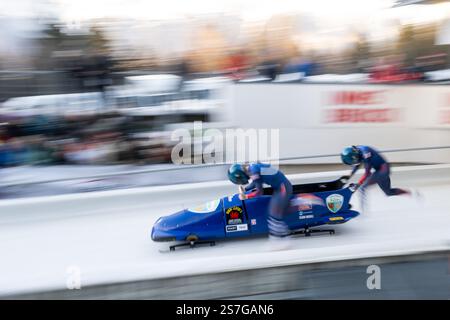 Adele Nicoll, Kay Placide (Großbritannien) am Start, AUT, IBSF Bob ...
