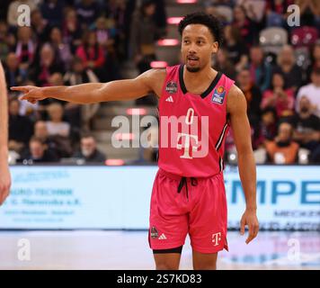 Bonn, Deutschland. 19th Jan, 2025. Samuel Griesel (Telekom Baskets Bonn ...