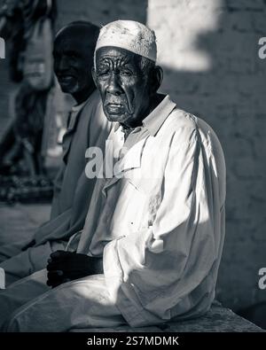 Portrait of egyptian man in Aswan Stock Photo - Alamy