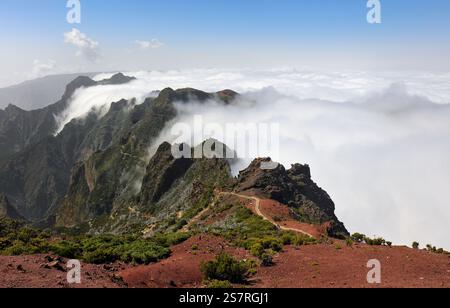 Overlooking a cloud inversion event while hiking in Pico Ruivo mountain ...