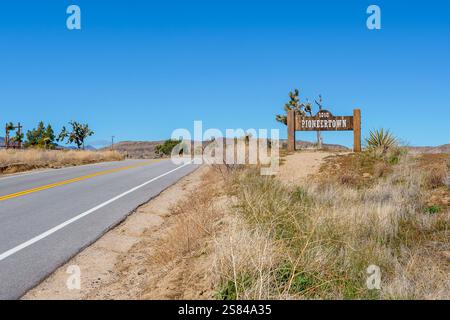 Pioneertown California welcome sign 1946 in the Mojave Desert Stock ...