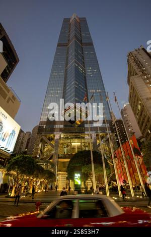 The Center, Hong Kong’s most expensive office tower (center), Hong Kong ...