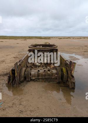 Abandoned Comet 1 A34 tank on a beach in Saltfleet-by-Theddlethorpe ...