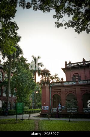 Dhaka University Campus, Dhaka, Bangladesh Stock Photo - Alamy