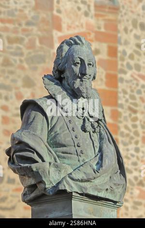 Monument, bronze bust Count Philipp Ludwig II of Hanau-Muenzenberg ...