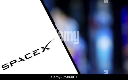 Spacex logo is displayed on smartphone Stock Photo - Alamy