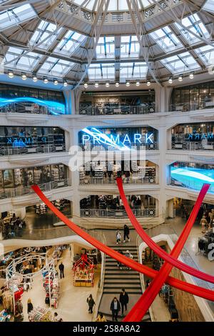 The Primark retail store located on Gran Via in Madrid Stock Photo - Alamy