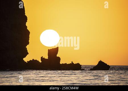 Sunrise during a sandstorm, Calima. Haze-covered horizon turns orange ...