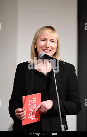 Maria Schulz bei der Vernissage der Ausstellung Blickfänge ...