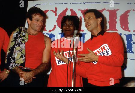 billy crystal,whoopi goldberg,robin williams,comic relief VII Stock ...
