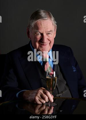 Hugh Johnson, The Oldie Literary Lunch 21/01/25 Stock Photo - Alamy