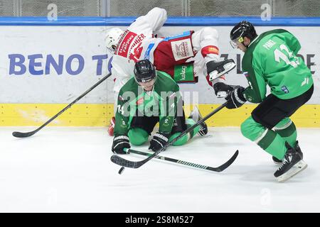 Ljubljana, Slovenia. 22nd Jan, 2025. Mathias From (R) of EC-KAC shoots ...
