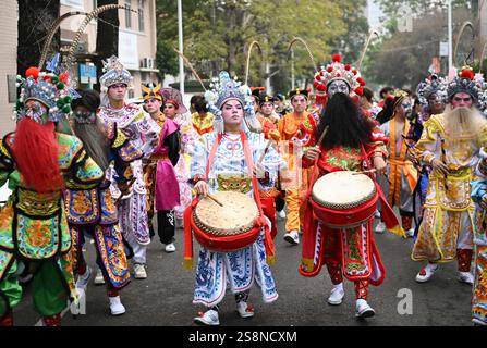 (250123) -- SHANTOU, Jan. 23, 2025 (Xinhua) -- Members of a Yingge ...
