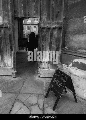 Visitors Entrance to Queens College, University of Cambridge, Cambridge ...