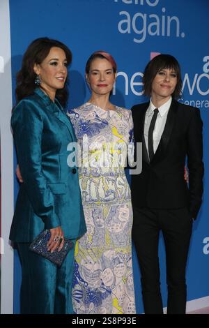 Jennifer Beals, Leisha Hailey and Kate Moennig attending the premiere ...